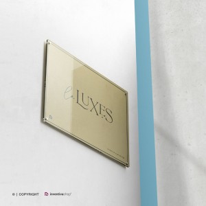 Insegne in plexiglass personalizzate. Crea su InventivaShop